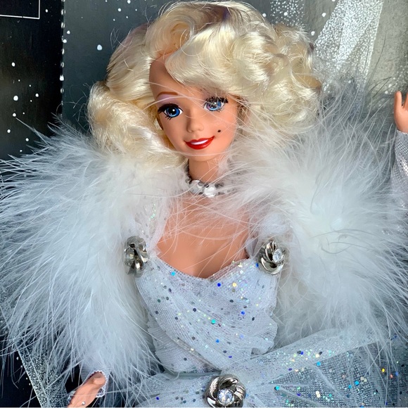 Barbie | Toys | 993 Silver Screen Barbie Fao Schwarz X Mattel Nwt Nrfb ...
